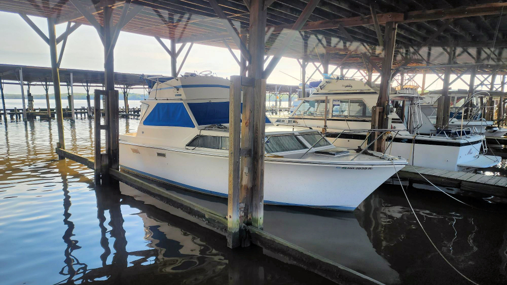 FOR SALE: 32'0" 1973 PACEMAKER